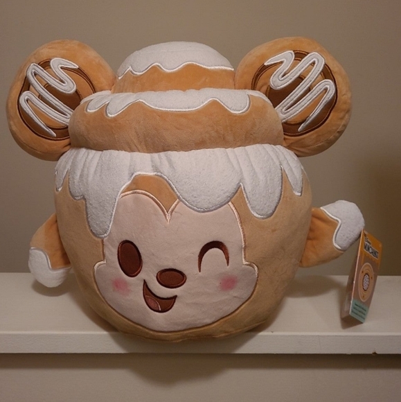 Disney | Toys | Disney Munchlings Cinnamon Swirl Bun Mickey Mouse Plush ...